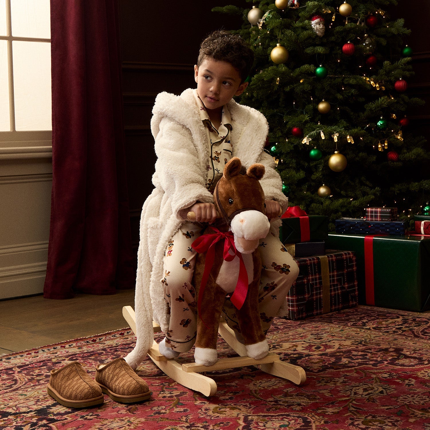 Kithmas Kids 2024 Accessories – Kith Europe