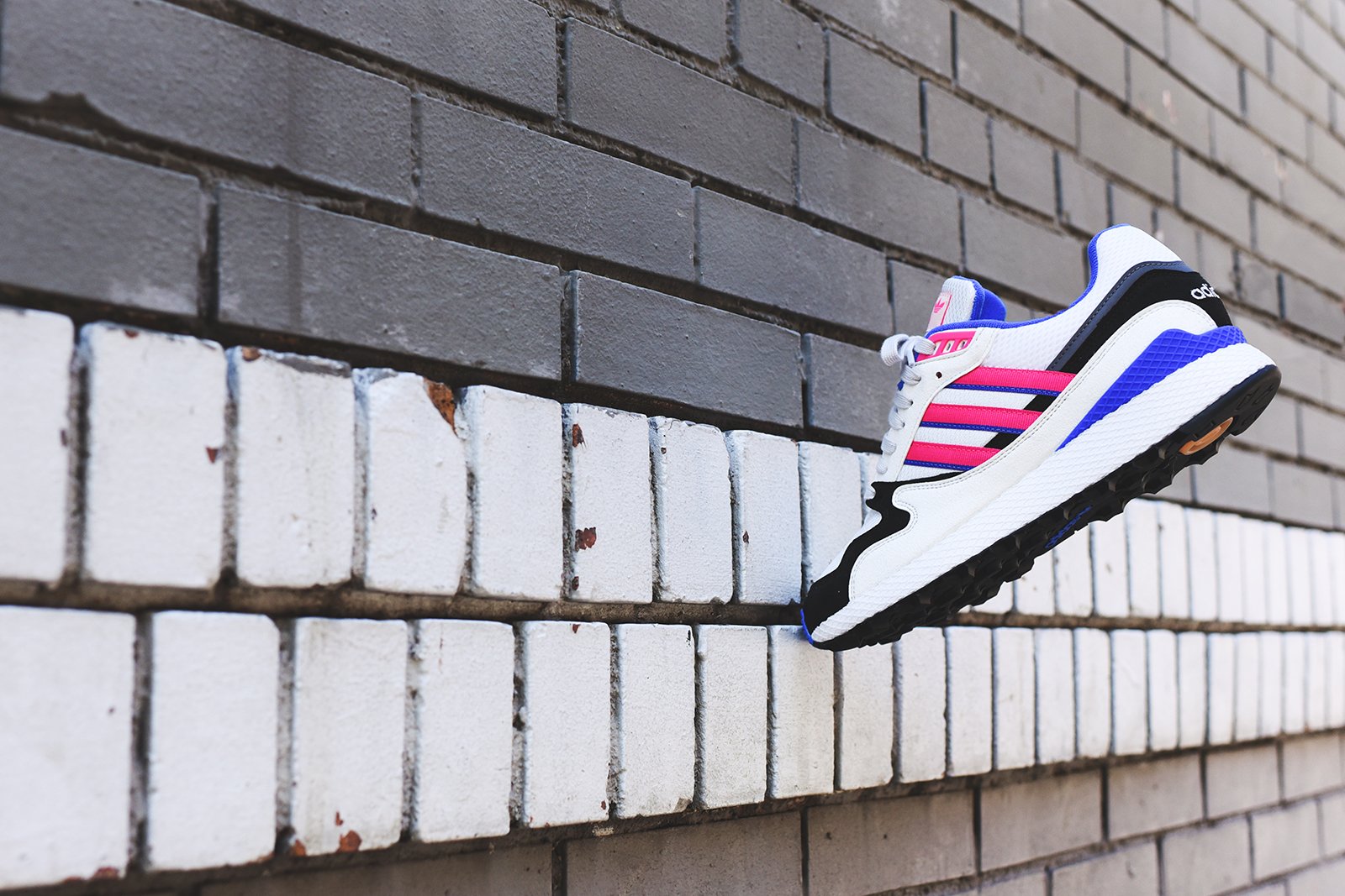 adidas Originals Oregon Ultra Tech - White / Black / Ivory – Kith Europe