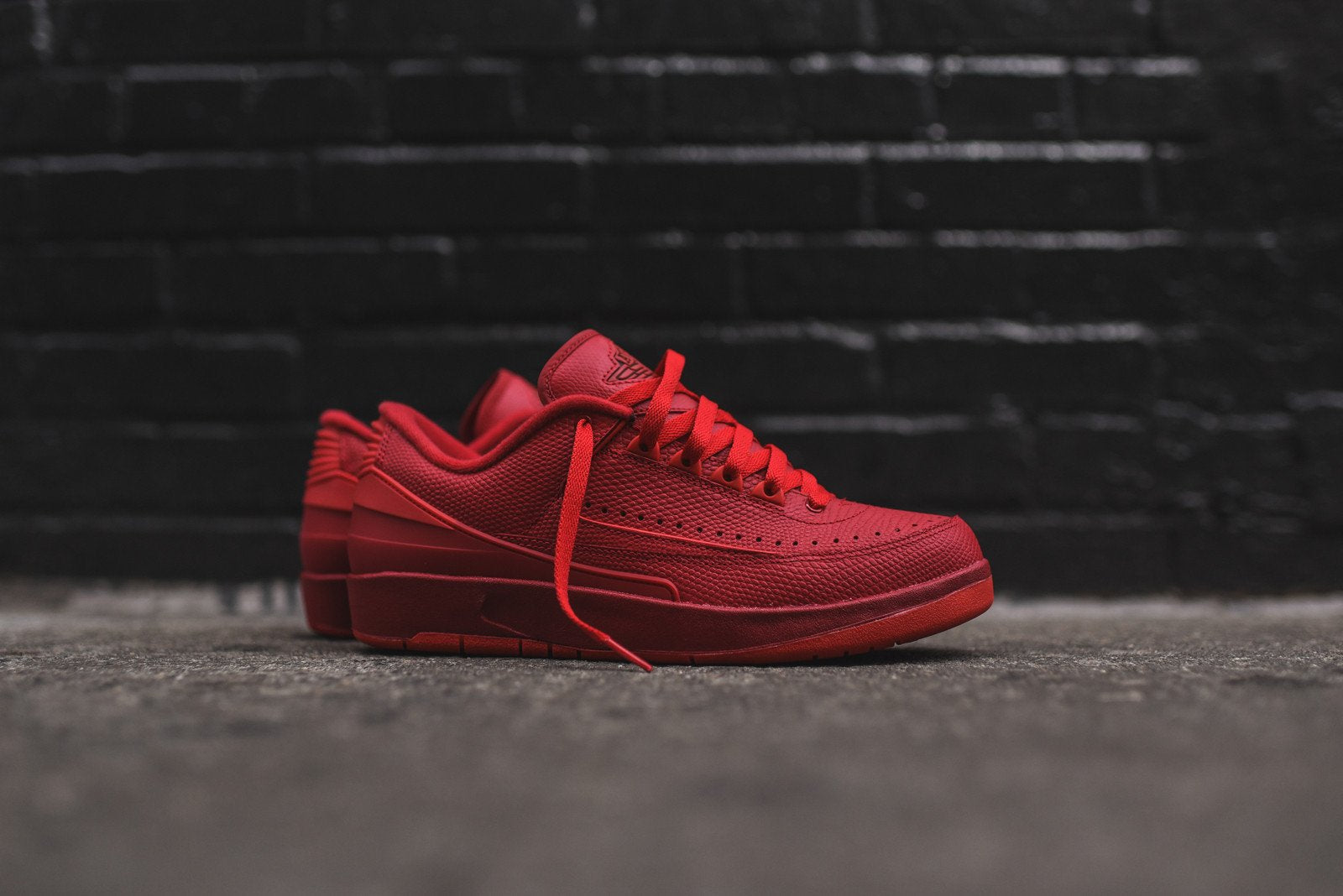 Nike Air Jordan II Low Retro - Gym Red – Kith Europe