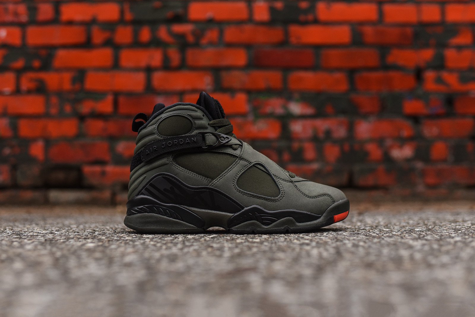 Nike Air Jordan 8 Retro - Sequoia / Max Orange / Black – Kith Europe