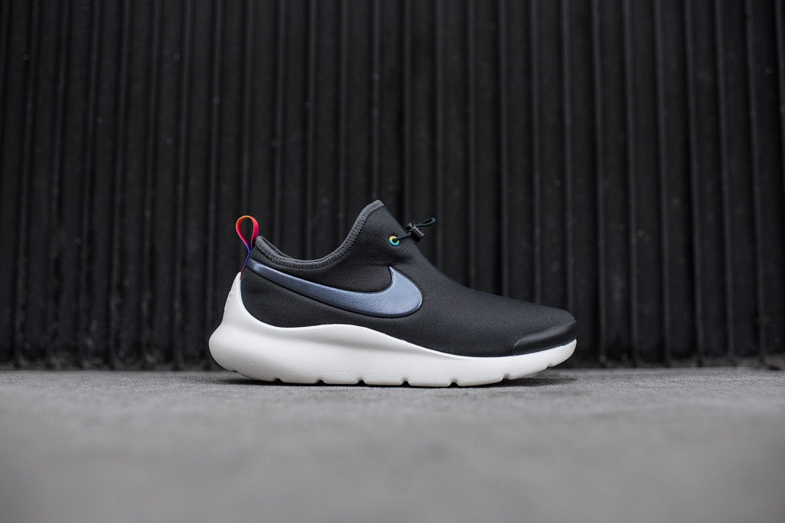 Nike Aparte SE - Black / Multi – Kith Europe