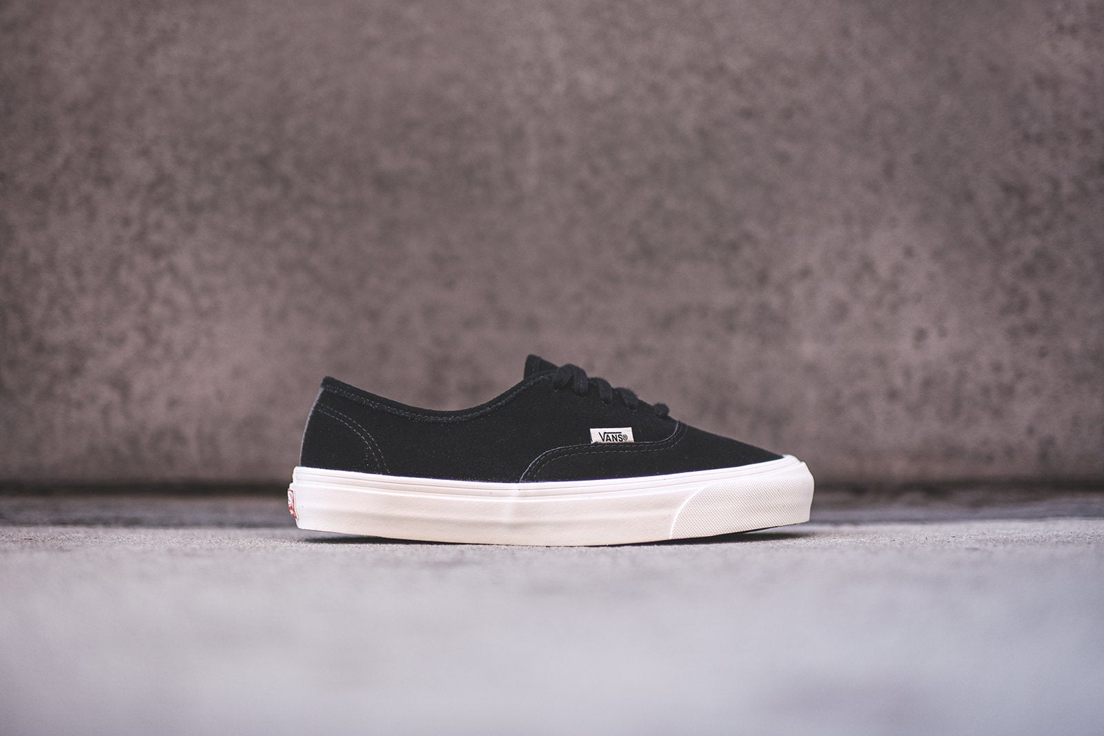 Vans OG Authentic LX - Black – Kith Europe