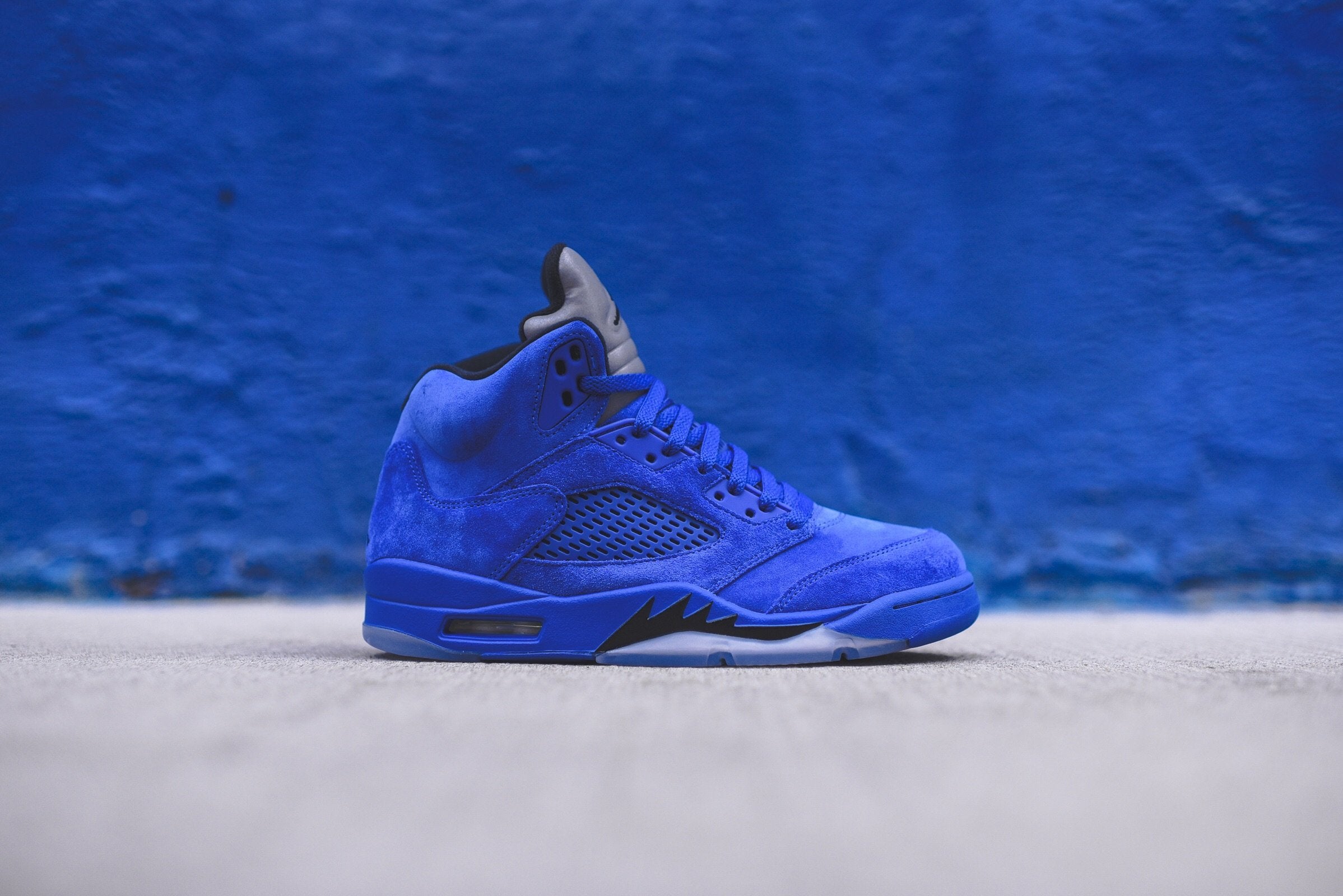 Nike Air Jordan 5 Retro - Royal / Black – Kith Europe